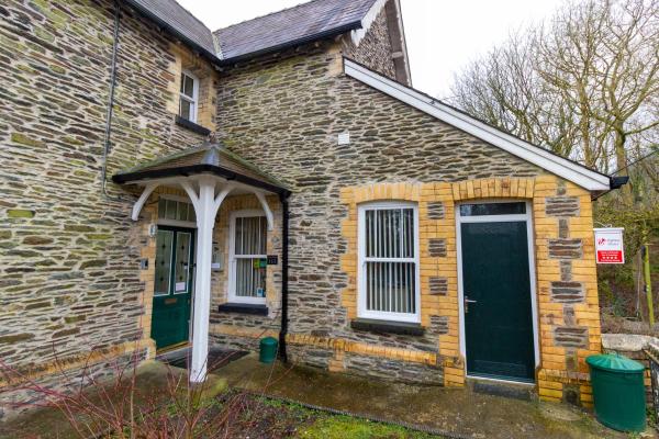 Old School B & B - Carmarthenshire