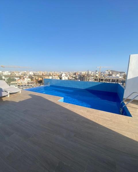 Magnifique Appartement Avec Piscine Sur Le Toit, 3 Chambres, 4 Salles De Bain, Gym, Terrasse, Cuisine Locale & Nettoyage Quotidien Luxury & Comfort In Almadies - Dakar