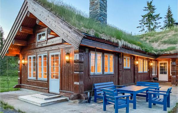 Beautiful Home In Sjusjoen - Norvegia