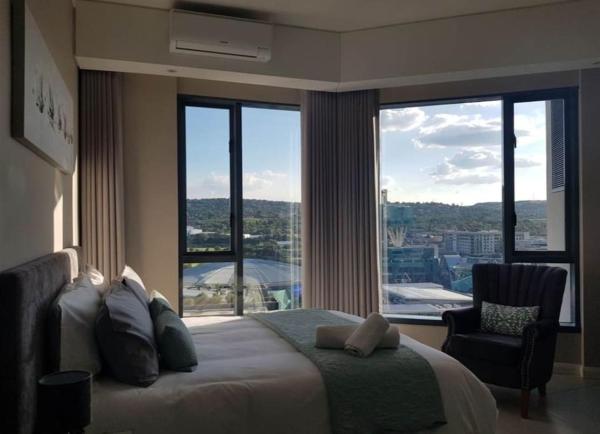 Luxury 1 Bedroom Apartment In Vibrant Menlyn Maine - プレトリア