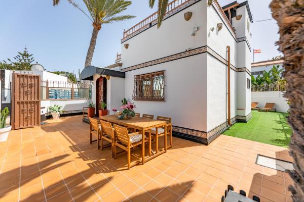 Villa Corralejo Bay Beachfront Corralejo By Holidays Home - Fuerteventura