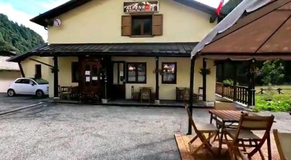 Rifugio Alpenrose - Italy