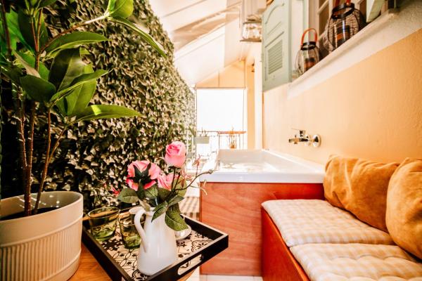 Melos House - Charming Apartment With Jacuzzi In The Heart Of The City Perfect For Memorable Summer Experiences By Villa Mana Gers - ザキントス