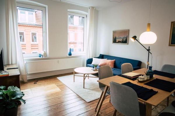 Sanierter Altbau, 2 Zimmer, 24-7 Check-in - Kiel