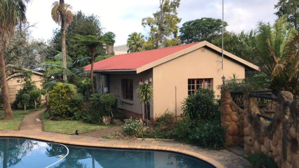 At 22 Symmonds - Melmoth