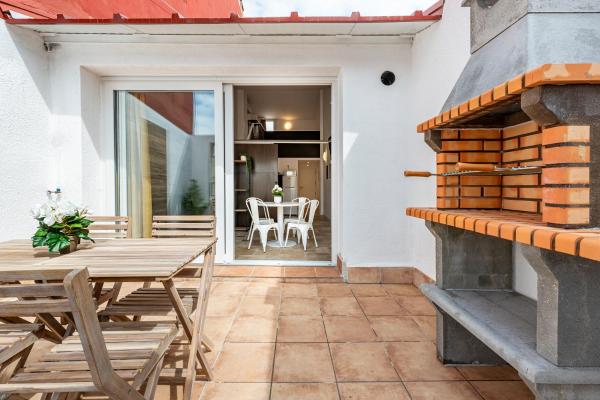 Atico Duplex Con Barbacoa Y Terraza En Barri Port Maritim - Costa Dorada (España)