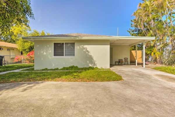 Downtown Delray Beach Vacation Rental Large Yard! - Delray Beach, FL