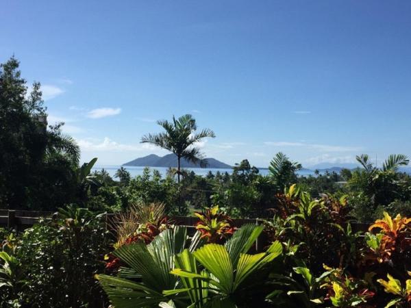 The Rise - Dunk Island Views And Ocean Breeze - Mission Beach