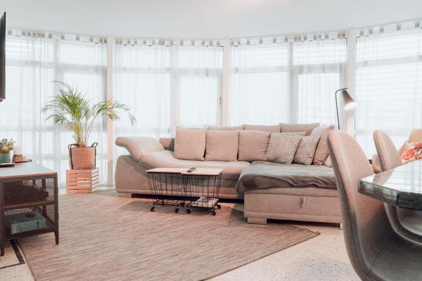 Central Apartment - Culture & Nightlife In One - Visperterminen