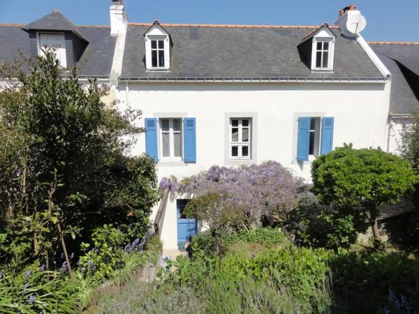 Maison Familiale Typique à Sauzon Avec Jardin, Proche Du Port - Fr-1-418-11 - Belle-Île-en-Mer