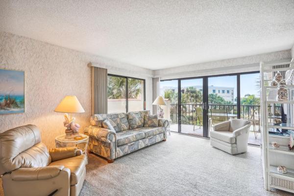 Land's End 307 Building 1 Two Private Balconies|across From Pool|gulf Views! - Treasure Island, FL