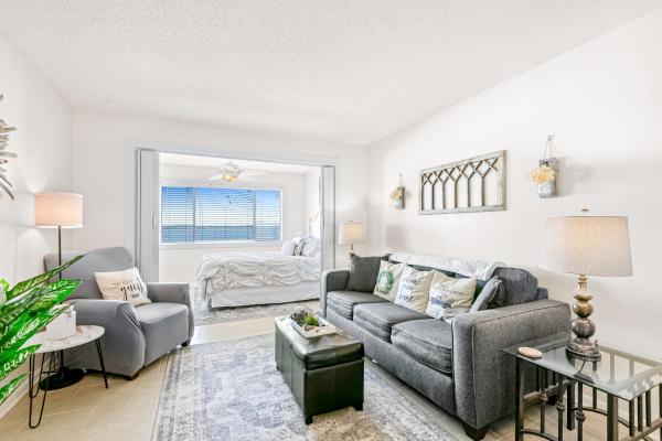Sunset Harbor Palms 1-308 - Pensacola Beach, FL