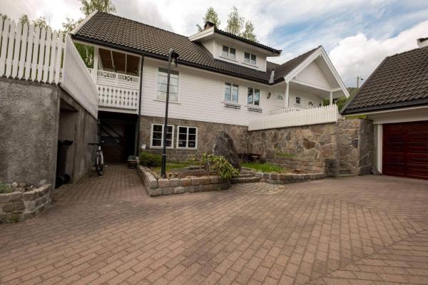 Koselig Leilighet I Rolig Boligfelt - Gol