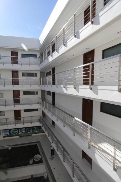 Crown Regency Courtyard Resort - Malay