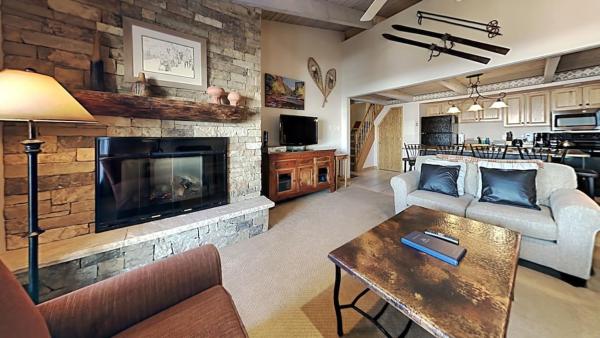 Timberline Condominiums 2 Bedroom Plus Loft 3 Bath Premier Unit D3h - Snowmass, CO