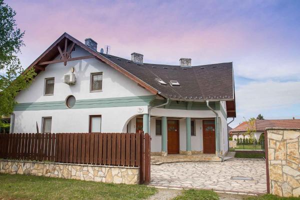Holiday Home In Balatonmariafürdo 37749 - Balatonmáriafürdő