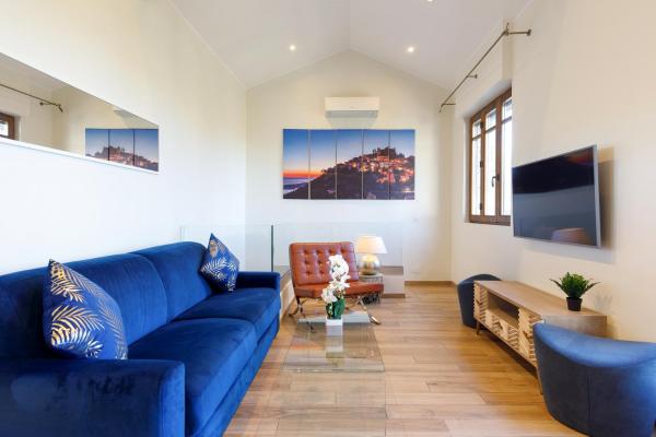 Villa D Exception Avec Terrasse, Jacuzzi, Vue Mer, Parking, En Plein Cœur Du Village De Eze - Èze