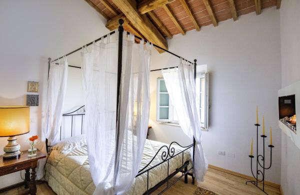 Il Loggiato Di Lorena - Monteriggioni