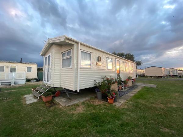 Skye Breaks - Isle of Sheppey