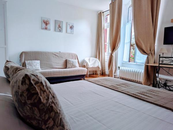 Logis Hotel La Tourelle Du Beffroi - Bourbon-Lancy