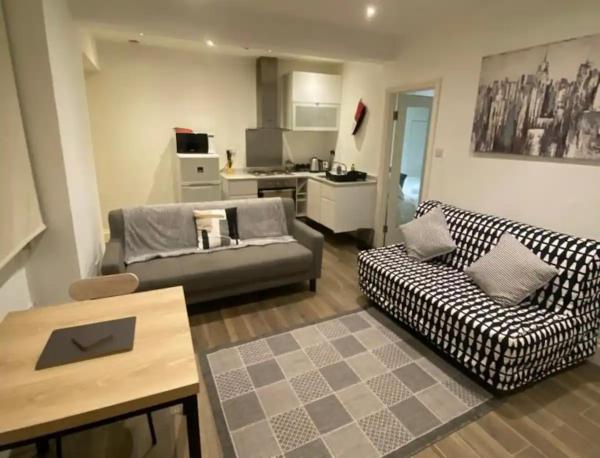 Kensington Garden Square Studio - Chelsea