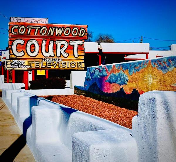 Cottonwood Court Motel - Santa Fe, NM