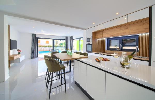 Apartment Rosa - Njivice