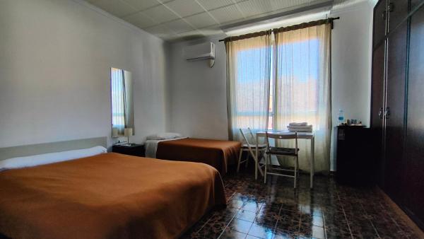 Pensión Benavente Ap-7 3min Coche Playa 5 Min Self Check-in 24h - Villavieja, España