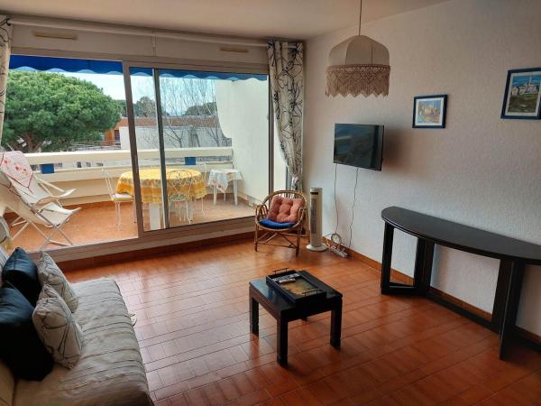 Appartement T2 Avec Piscine Et Parking, 6 Personnes - Fr-1-716-1 - Le Grau-du-Roi