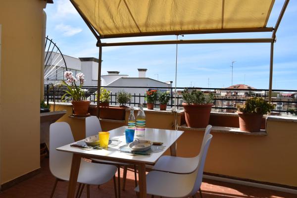 Lighthouse - Surfandwindsurferhouse - Anzio