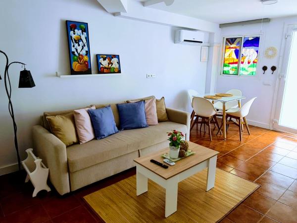 Villa Pitato Nuevo, Cerca De La Playa, Parking En La Puerta Del Alojamiento - Rincón de la Victoria