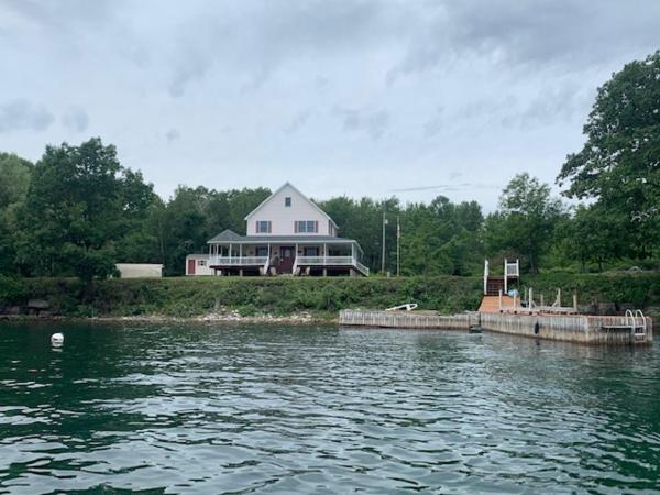 Whiskey River Cottages Formerly Seaway Slips - Gananoque