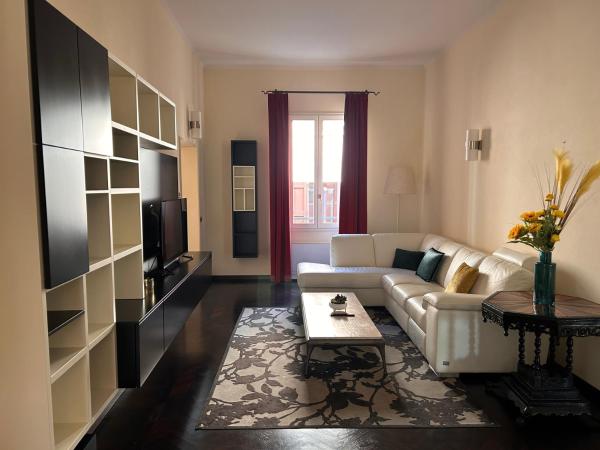 Piazza Maggiore Luxury Apartment - Болонья