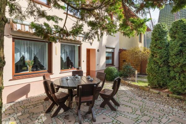 Holiday House "Słoneczna" With Garden By Noclegi Renters - Pobierowo