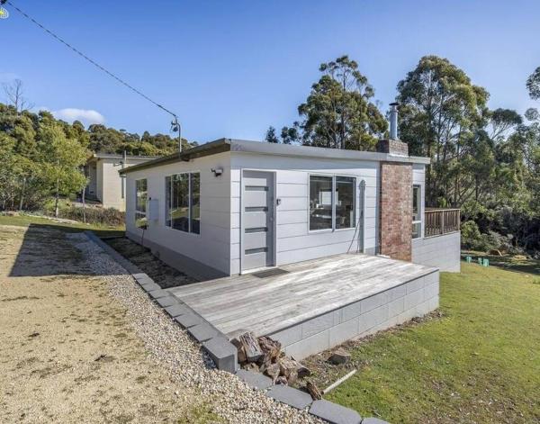 The Shack On Francis - Bruny Island