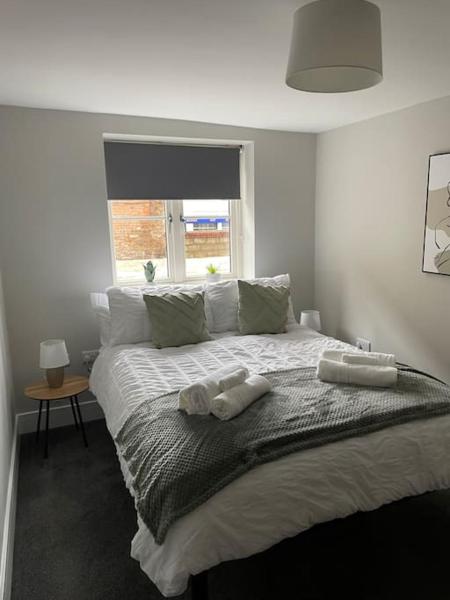 Cedar House By Shortstays4u A Modern 2 Bedroom House With Free Parking In Town Centre! - Cambridgeshire