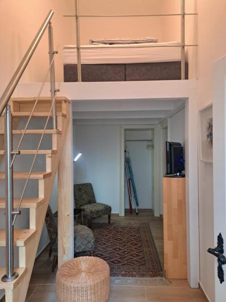 Ruhige Art-garconniere Mit Balkon - Wenen