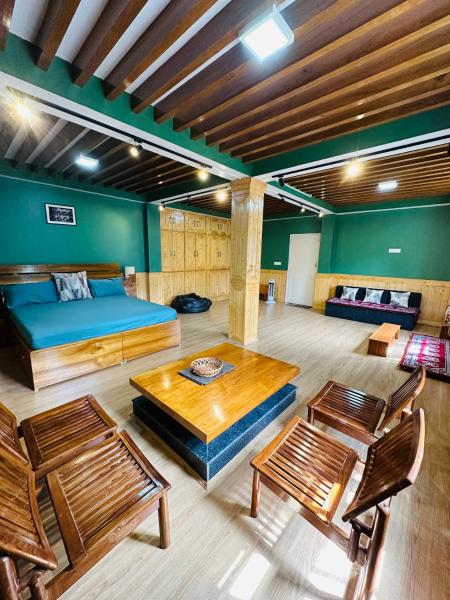 Dhames Home : Luxurious-isolated-panoramic View - Kalpa