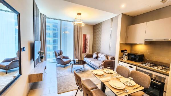 Stay By Latinem Luxury 1br Holiday Home Cvr A3001 Near Burj Khalifa - Dubai