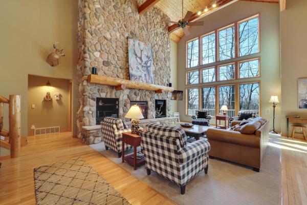 Arrowhead Summit - Petoskey, MI