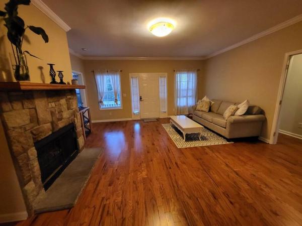 11. Spacious Lakeview Home In Guntersville - Guntersville Lake