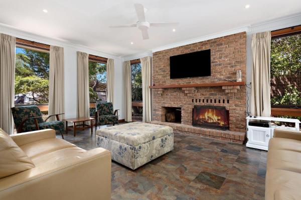 1 Gordon St Cowes Kenros Beach House - Phillip Island