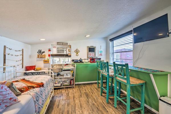 Near Lakes & Parks: Lady Lake Farm Getaway - Leesburg, FL