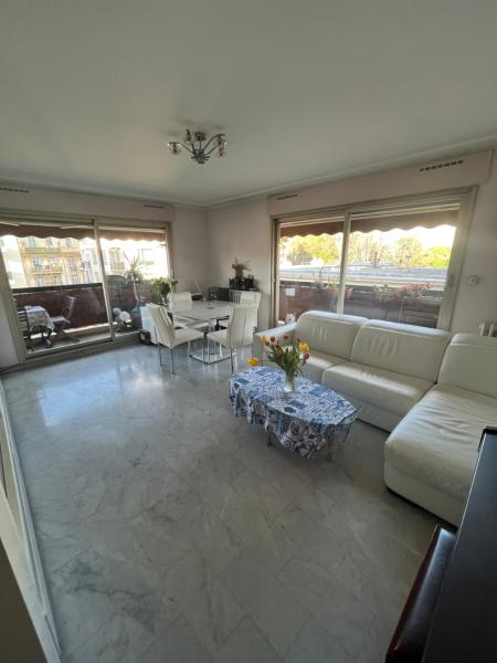 Chambre Privée Avec Terrasse Au Port De Nice - Cagnes-sur-Mer