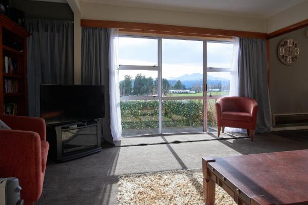 The Field House - Ohakune Holiday Home - New Zealand