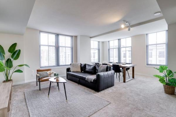 Fantastic 2 Br Condo At Pentagon City - Huntington, VA