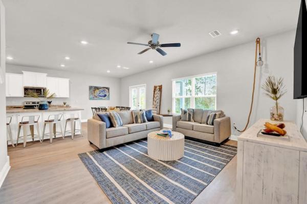 The Cozy Clam - Port St. Joe, FL