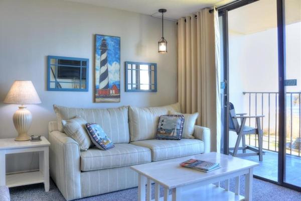 0211 The Blue Lighthouse By Atlantic Towers - Carolina Beach