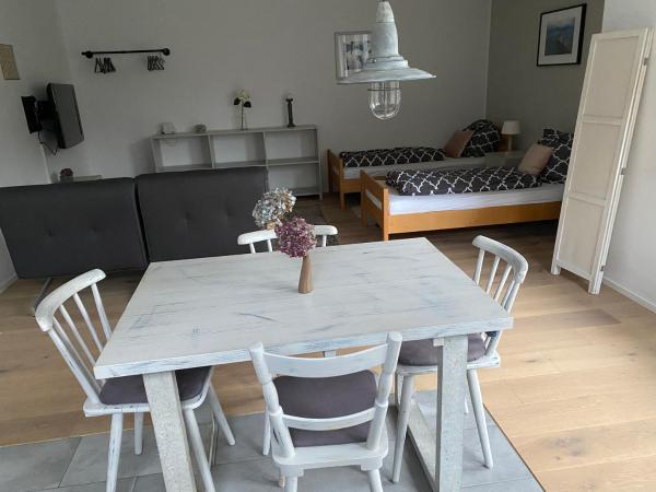 Modern Studio Apartment With Exterior Entrance In Nuremberg Suburb - Nuremberg, Germany