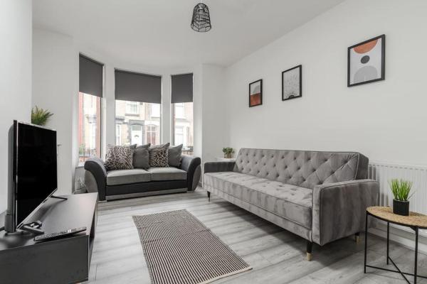 Liverpool 3 Bed House (Free Parking) - Liverpool